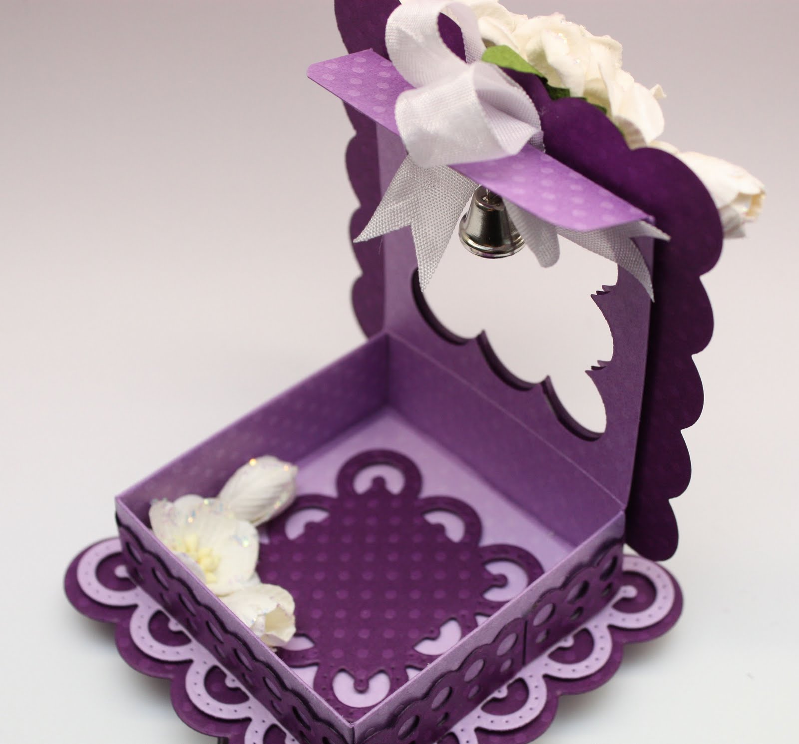 A perfect waste of time: Three Purple Boxes