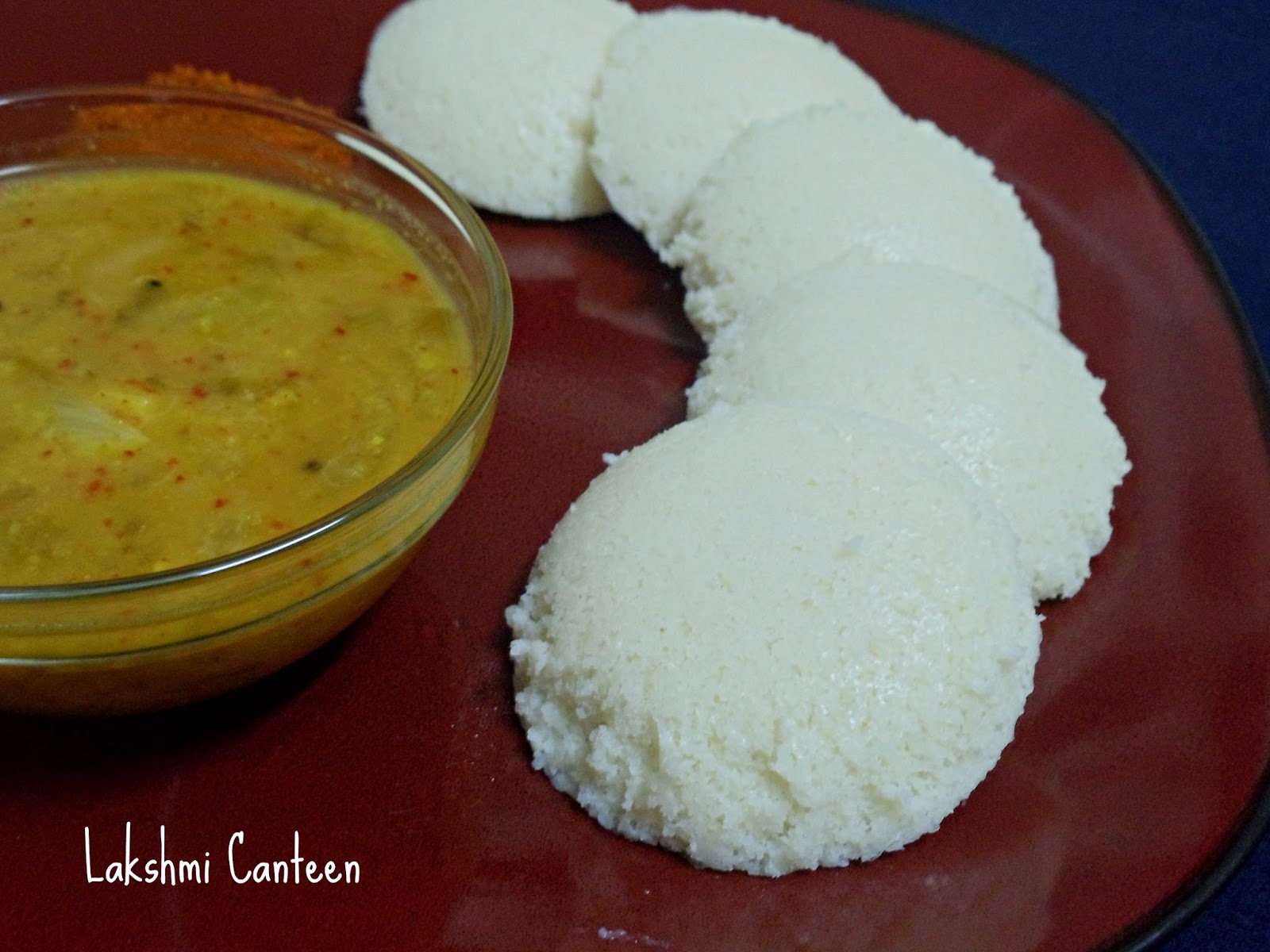 Lakshmi Canteen: Phova Idli (Flattened Rice Idli)