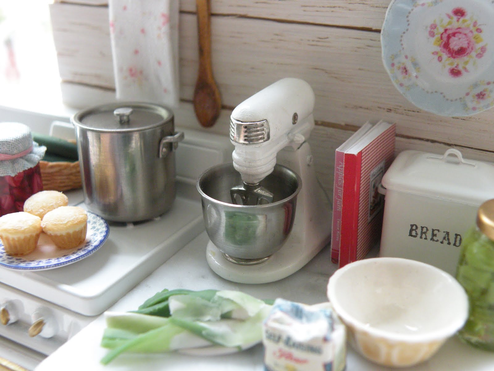 Cynthia's Cottage Design: ~ Its the simple small things