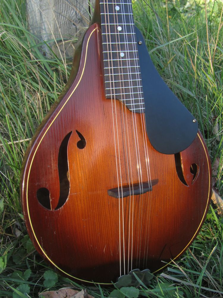 c.1935 Strad-O-Lin Mandolin