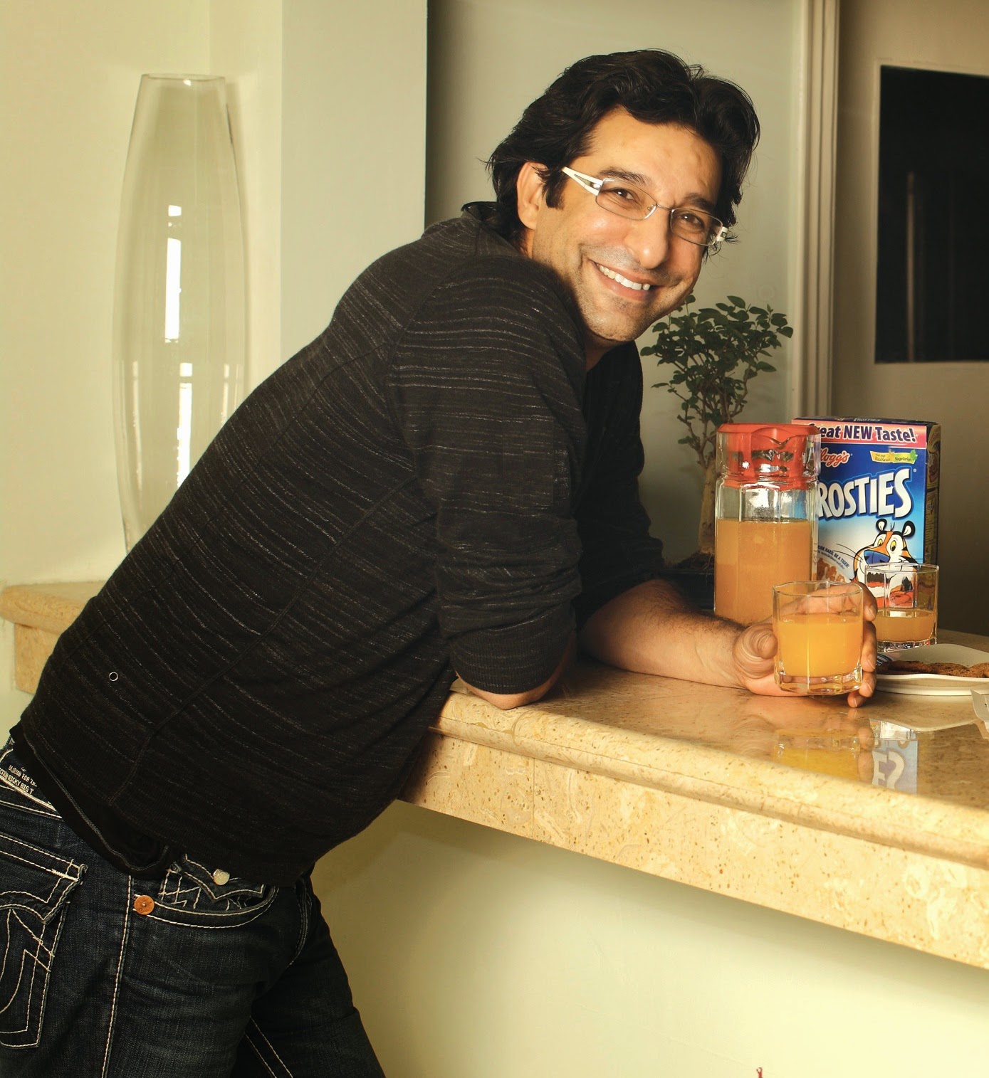 Pakistani Cricketer Wasim Akram Images HD Wallpaper - all 4u wallpaper