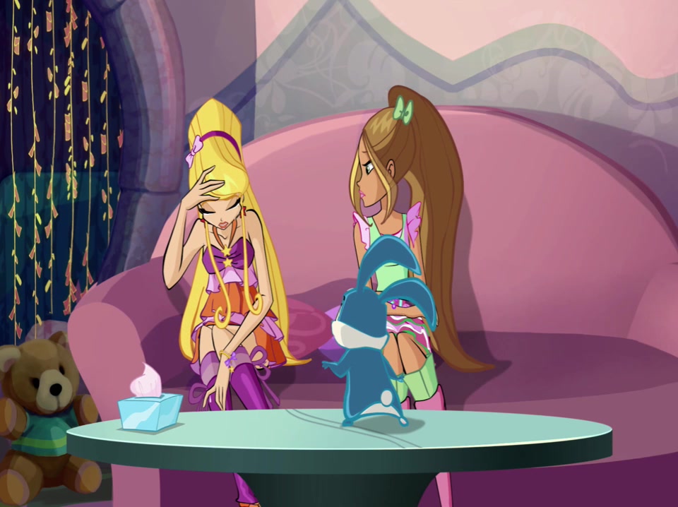 ¡Imágenes de Kiko intentando animar a Stella! - Winx Club All