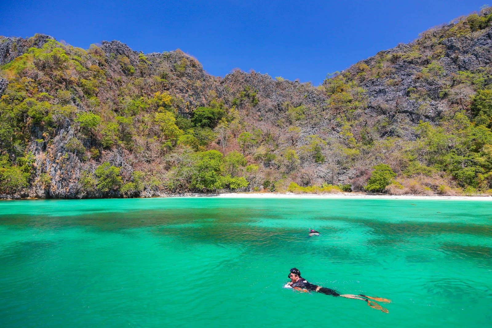 Madam Beach@ Nyang Oo Phee Island: Andaman Sea of Myanmar