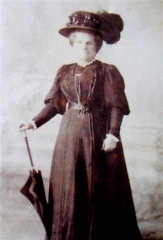 Snodge's subjective travel blog: Who are we and where do we come from?