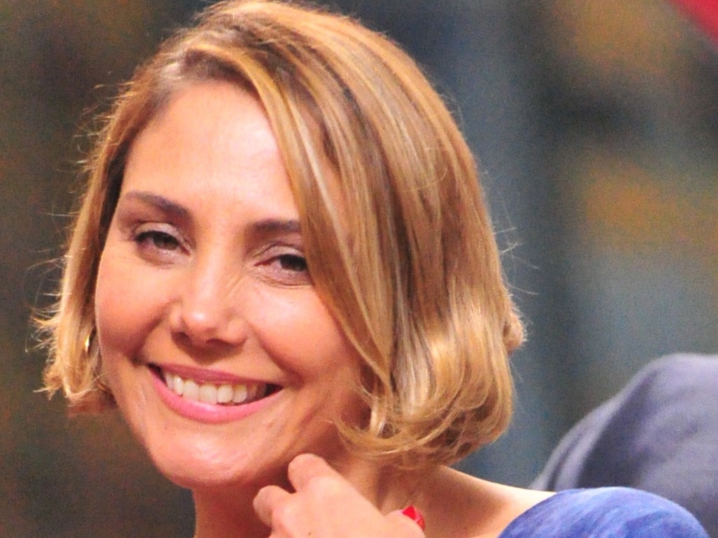 “SOU FELIZ SENDO DA IGREJA”, AFIRMA A ATRIZ GLOBAL HELOÍSA PÉRISSÉ ...