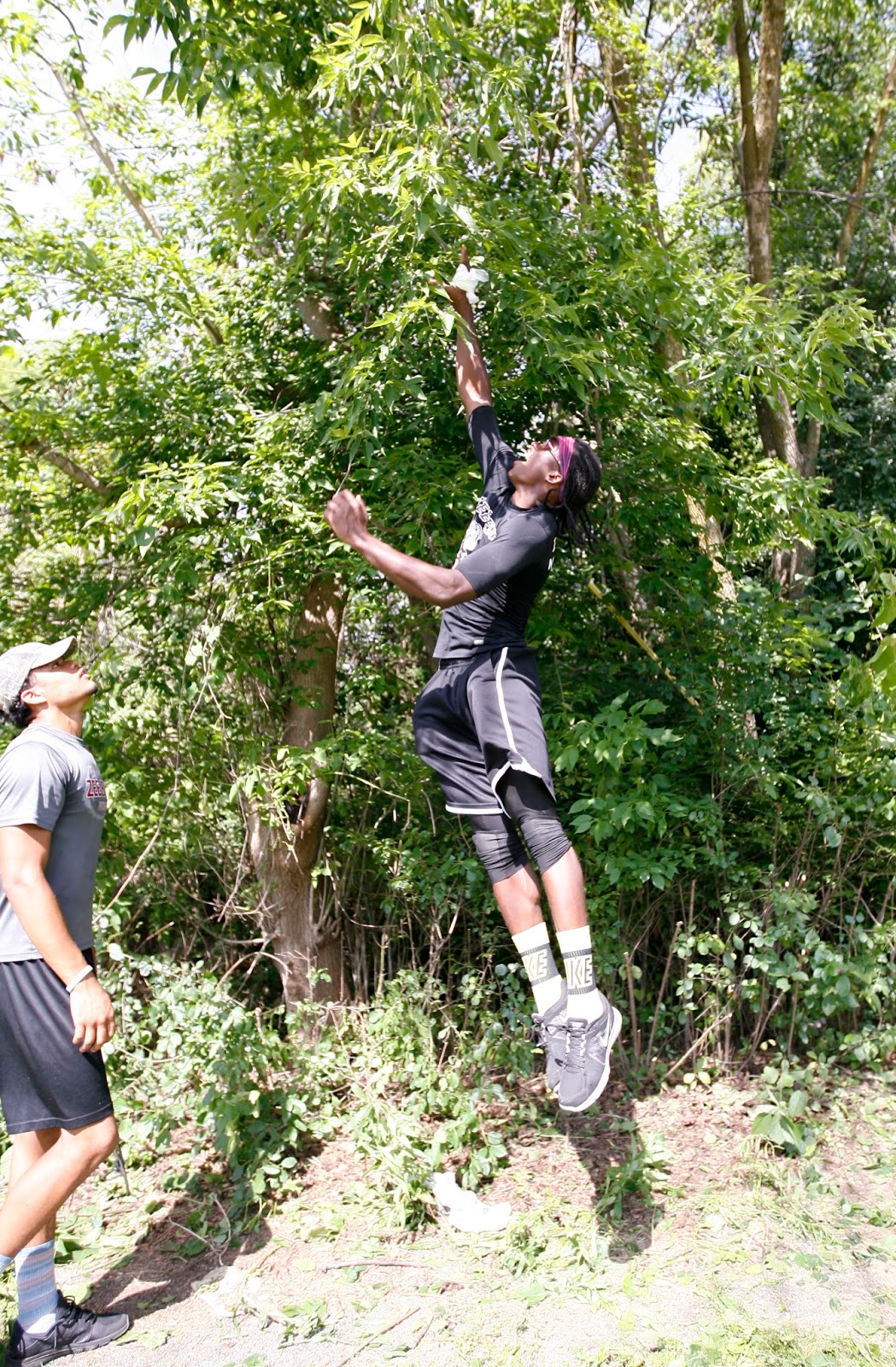 Mark Kodiak Ukena: Local Footballers and Cheerleaders give Beulah Park ...