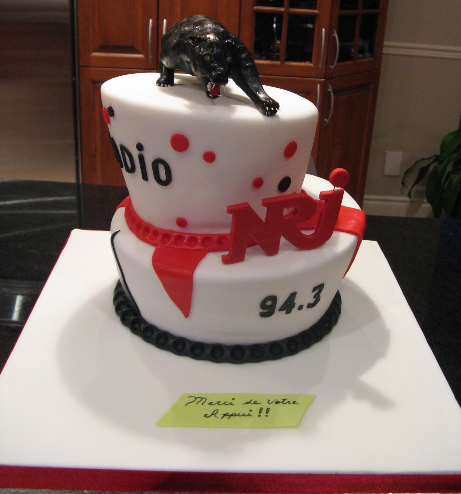 Gâteaux Design: Gateau Panthere NRJ 94.3 / Leopard (panthera) NRJ 94.3 cake