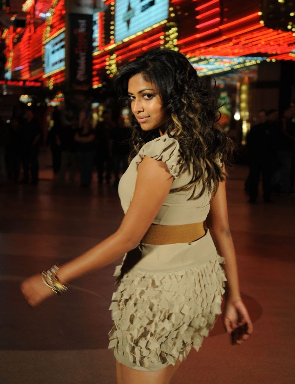 Malayalam Actress Hot Back Show Wallpapers | JOLLYWOLLYWOOD.COM ...