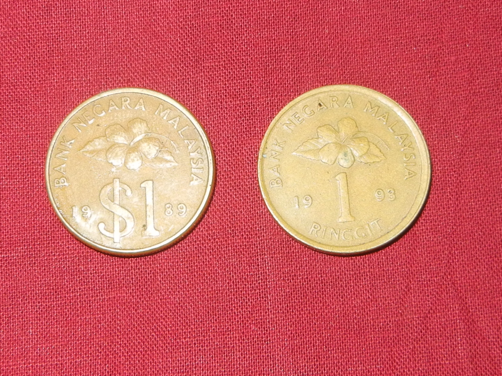 GELIGA KINABALU: DUIT SYILING KERIS RM1 TAHUN 1989 DAN TAHUN 1993