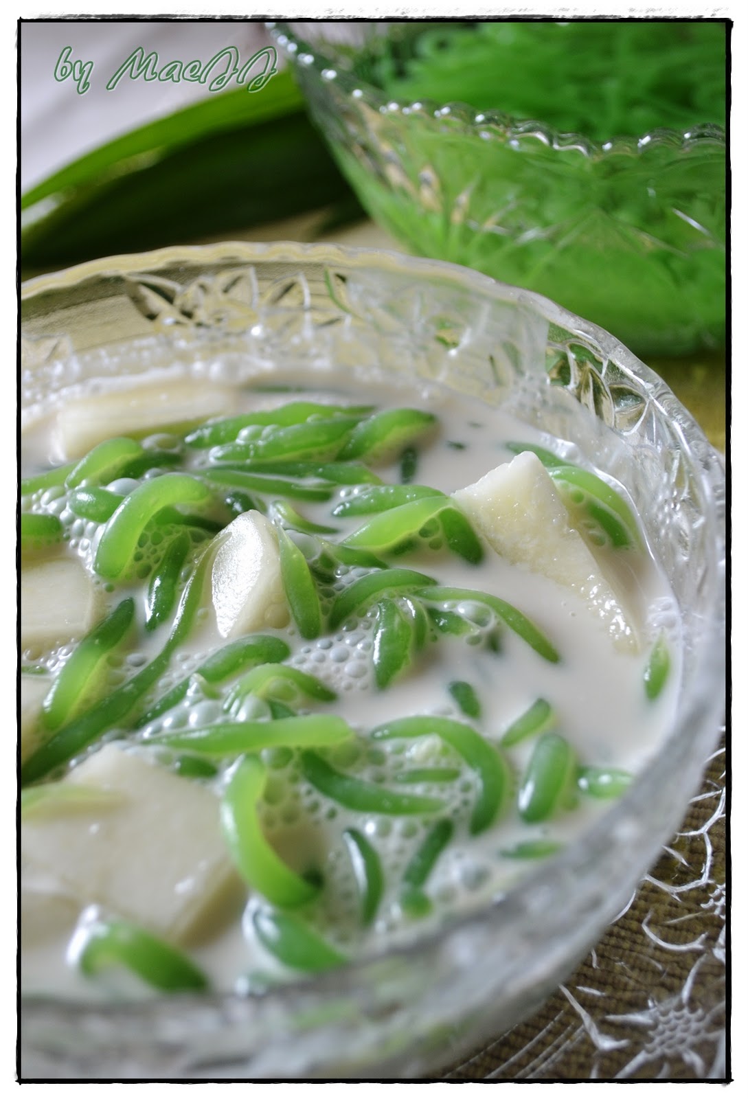 Cooking and Baking with MaeJJ: Thai Lod-Chong or Thai Chendol