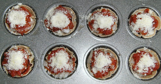 ¡Bye Bye Pounds!: Mini Chicago-Style Deep Dish Pizzas
