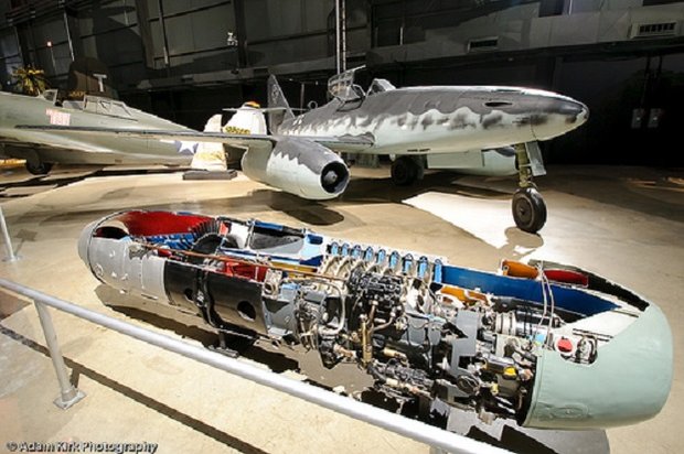 истории Истории : Me.262 — самый грозный истребитель Второй мировой войны