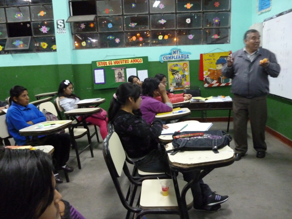 ALCIDES TORRES PAREDES: RUMBO A LA CERTIFICACIÓN PROFESIONAL