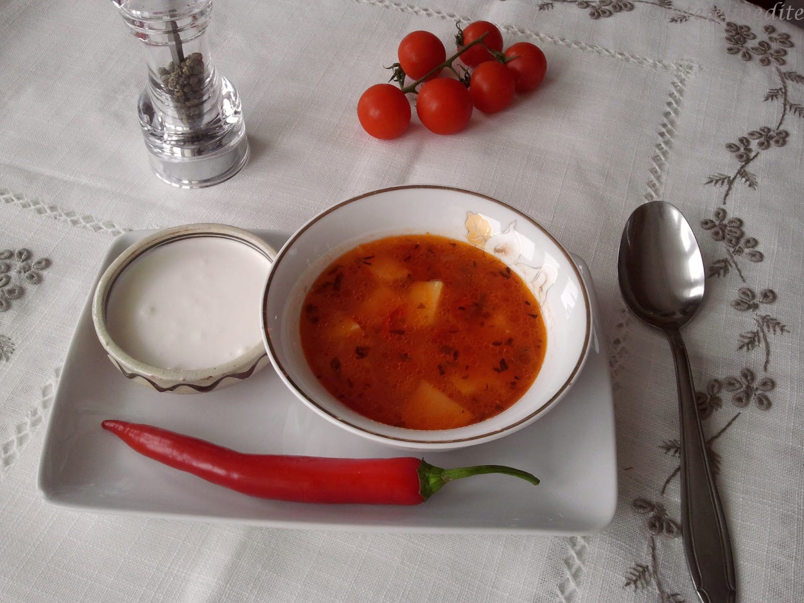 Retete inedite: Ciorba de cartofi cu tarhon