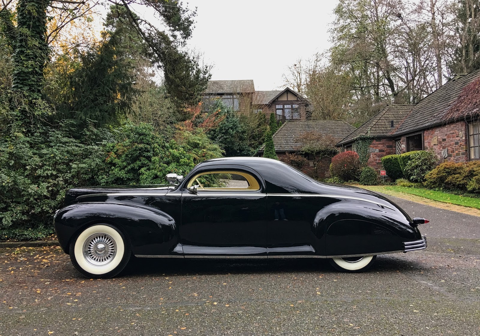 Seattle's Classics: 1940 Lincoln Zephyr Custom