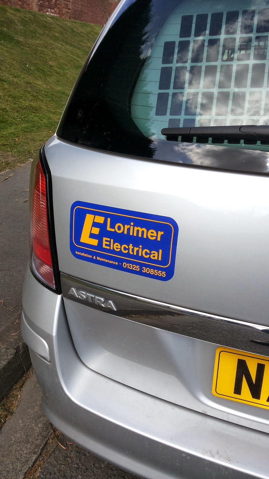 The Green I Signs Blog: Vauxhall van sign writing for #darlobiz Lorimer ...