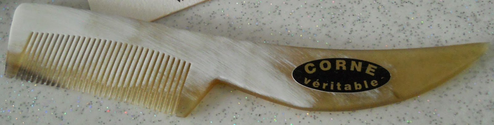 Le boudoir des Akhawettes: Le peigne en corne pour des cheveux doux ...