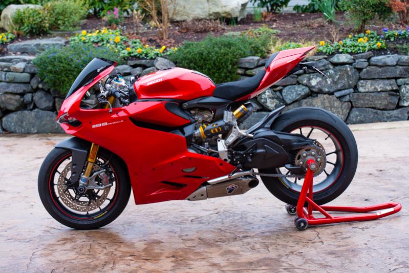 Lux Machine Inc.: Panigale in Seattle!
