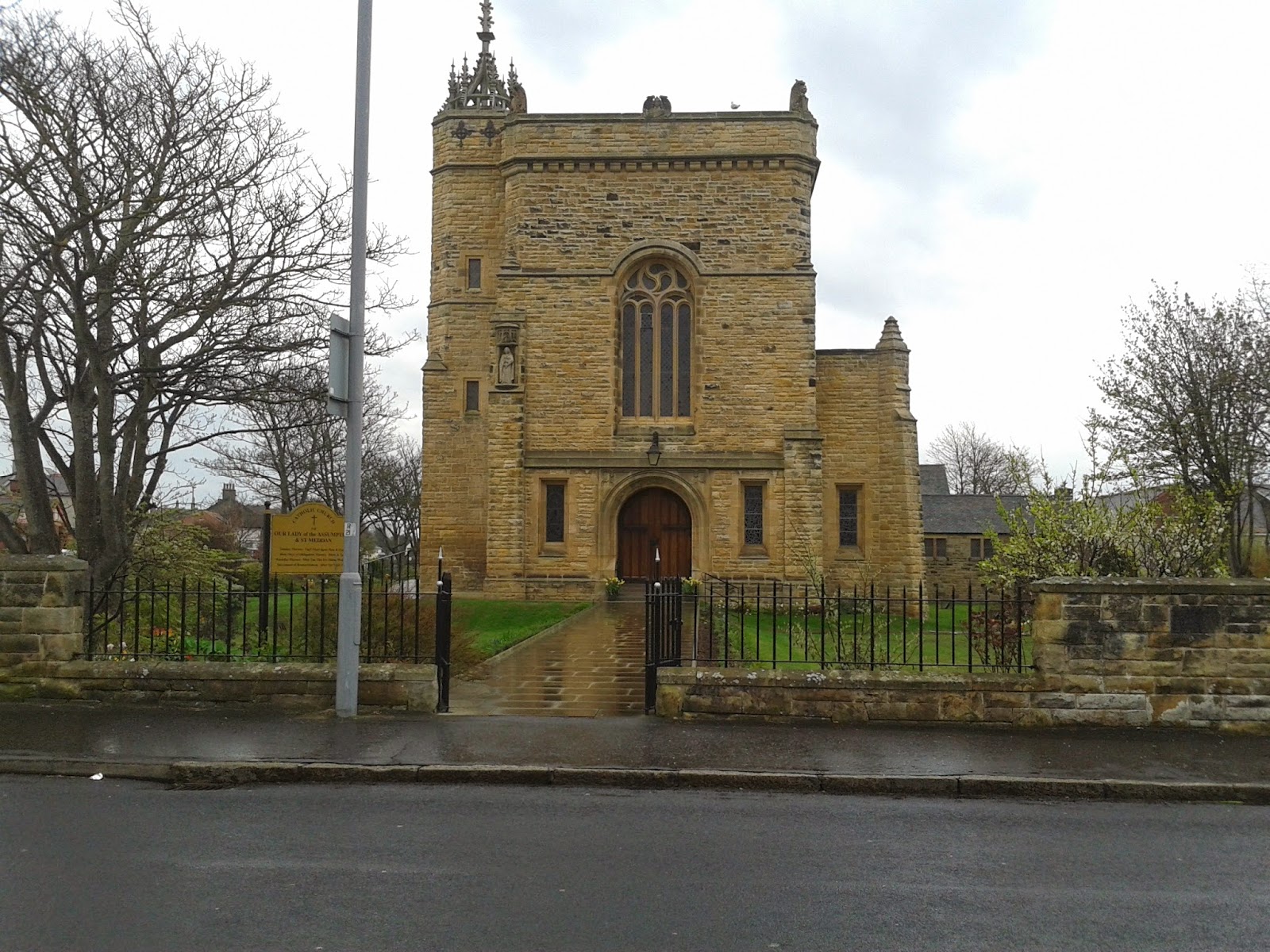 Musings of a church youth worker: So there was an evangelical, a ...