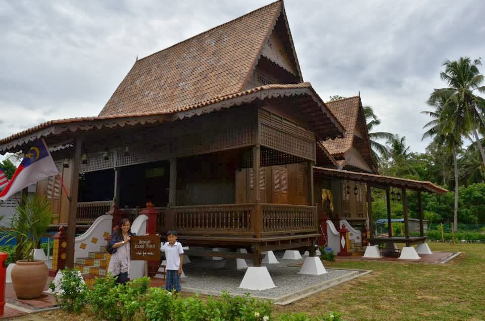 Bobby Candy: Perkampungan Hang Tuah