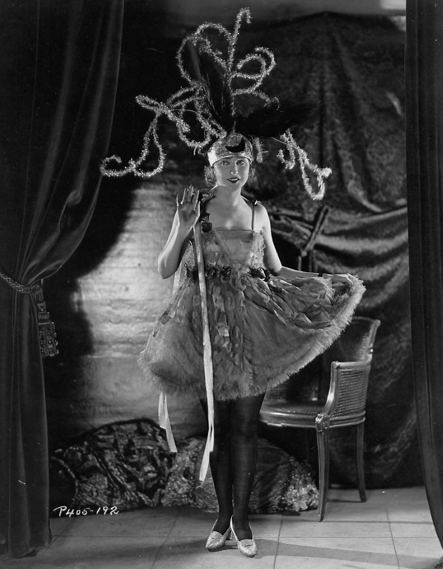 It's The Pictures That Got Small ...: THE WEDNESDAY GLAMOUR 15!