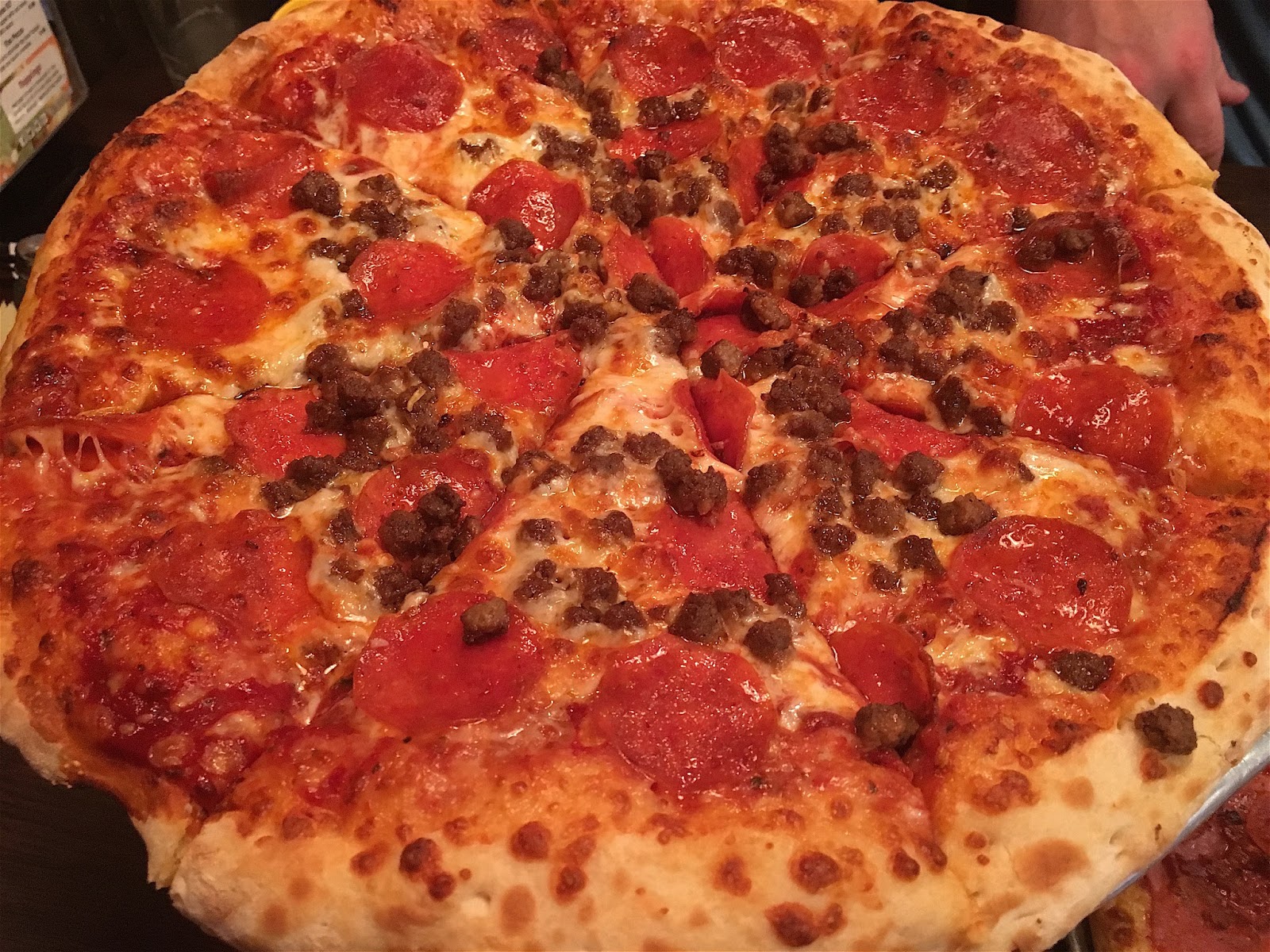 Livin The Good Life: Rotolo's Pizzeria