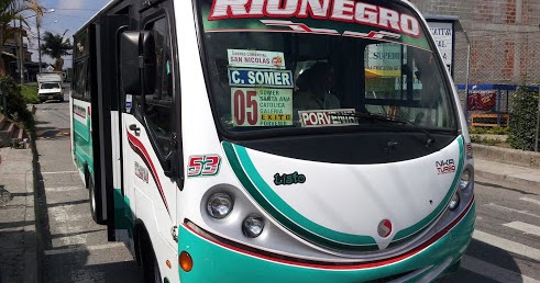 Los Estudiantes Buseta