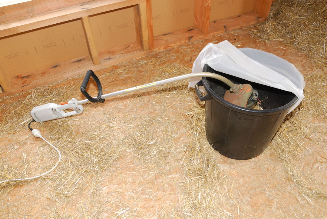 paille en diois: 1ere semaine paille / fenêtres