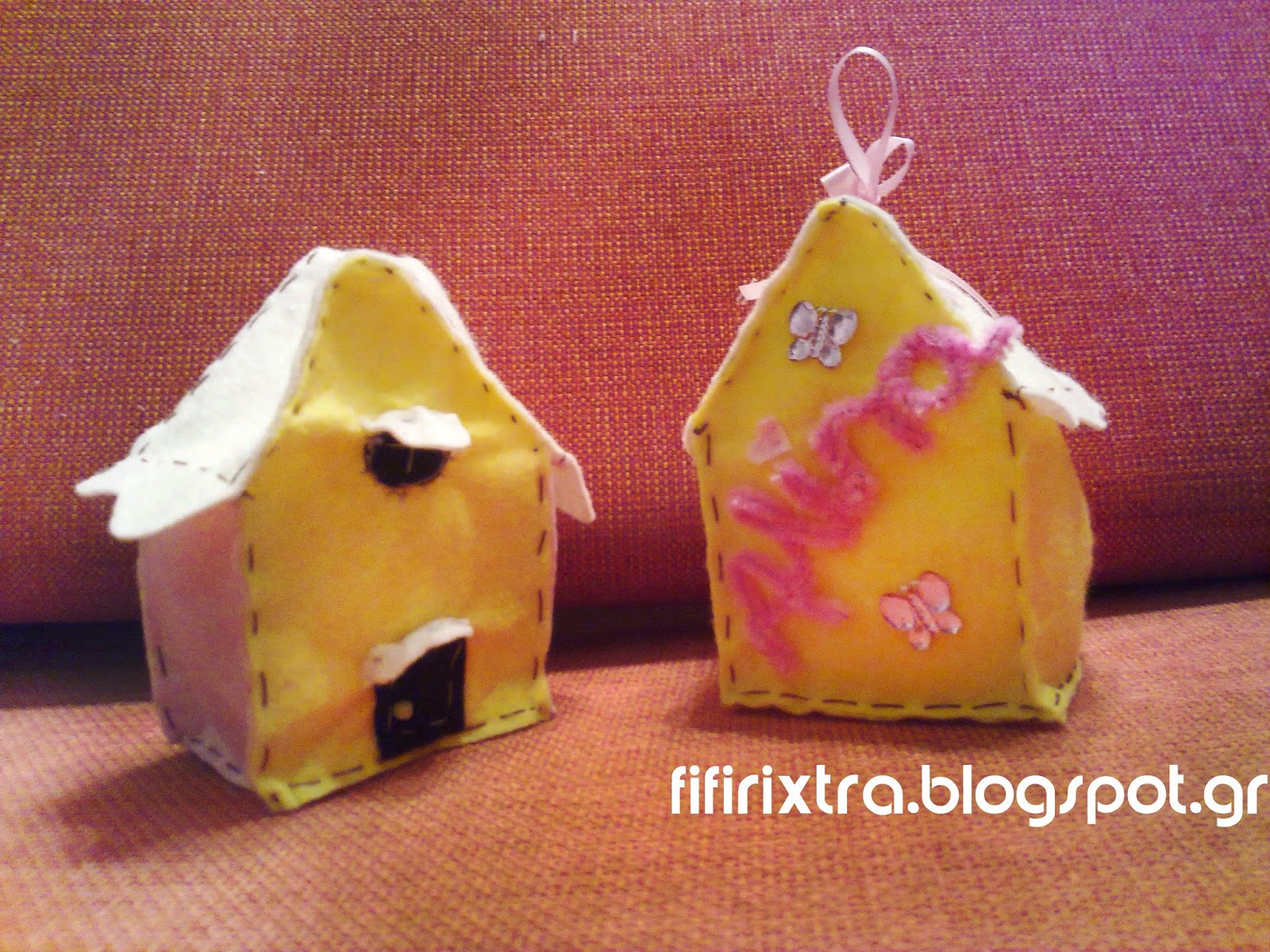 fifirixtras handmade: ΠΟΛΎ εύκολο! Σπιτάκια από τσόχα Τέλεια Ιδέα για ...