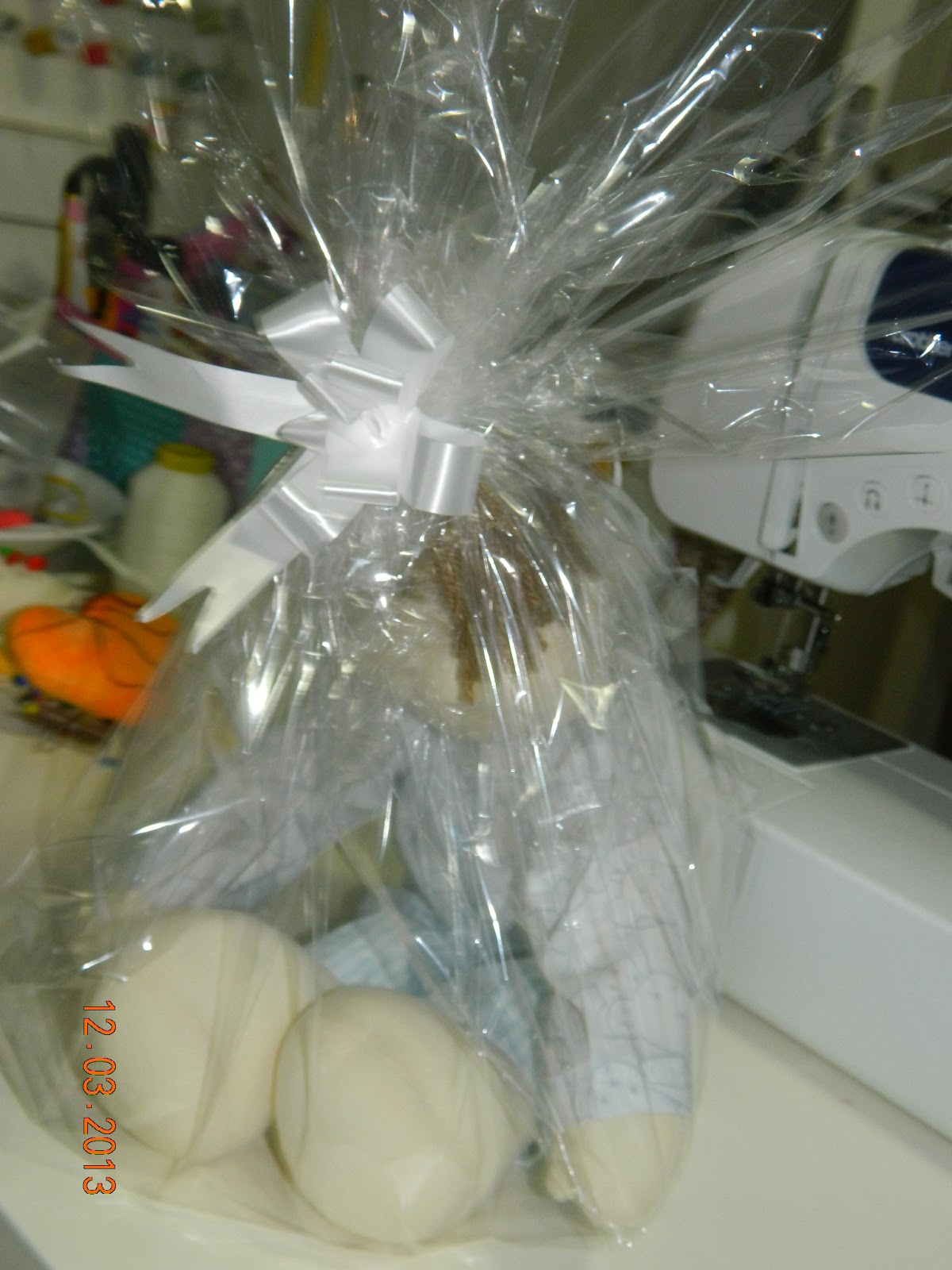 Lembranças Artesanais: Boneco sem rosto