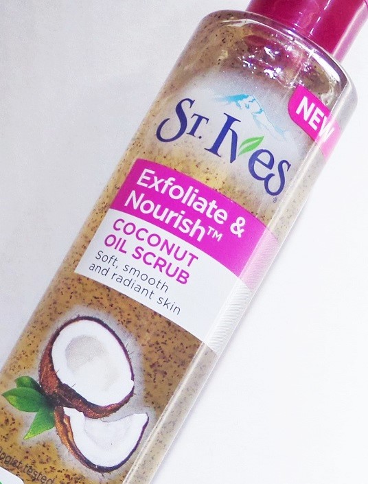Review: St. Ives Exfoliate & Nourish Coconut Oil Scrub (For Face ...