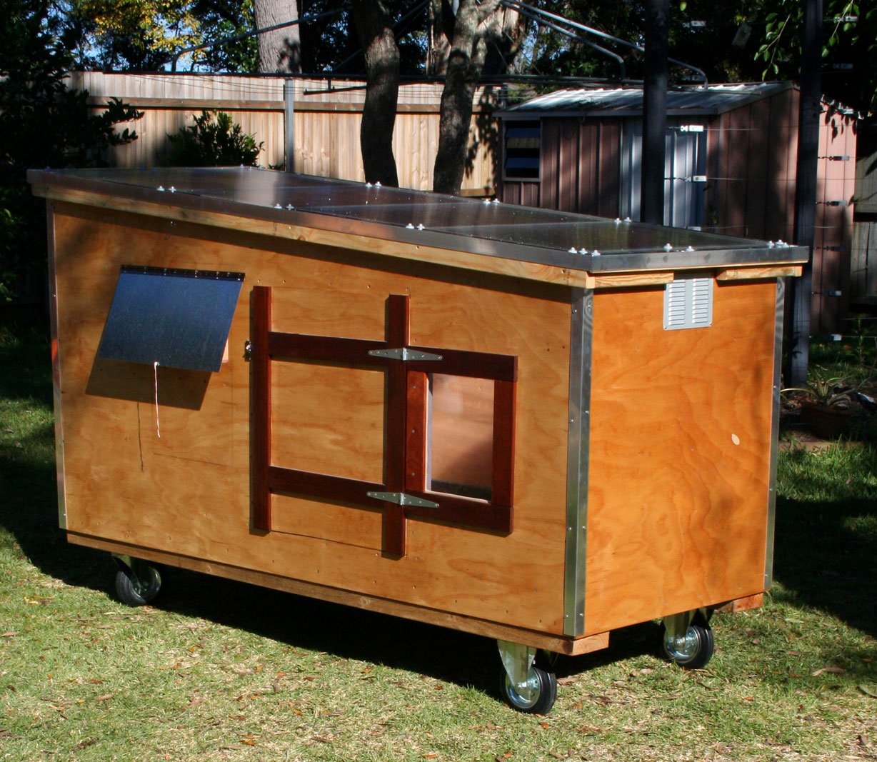 Relaxshacks.com: "The Outback Shack" Micro Shelter/Hut....Photos and ...