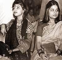 Bollywood Actor Shah Rukh Khan Elder Sister Shehnaz Lala Rukh Photos ...