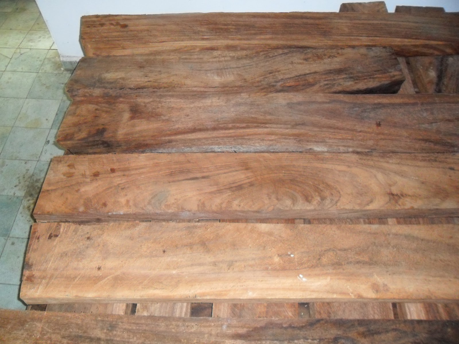 PAROTA: Madera de Parota, Tablones, Tablas, Ruedas Para Mesas