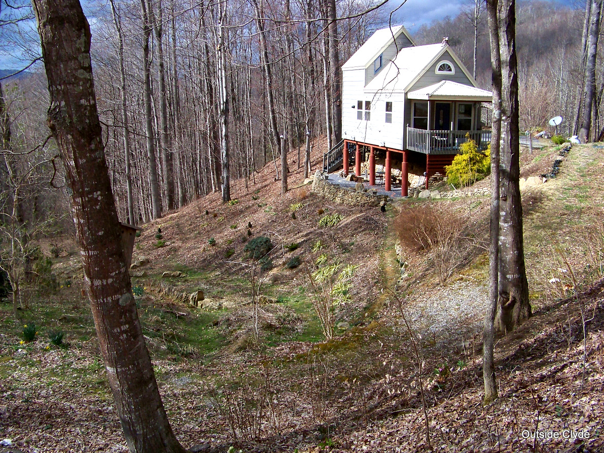 Outside Clyde: Pilferage