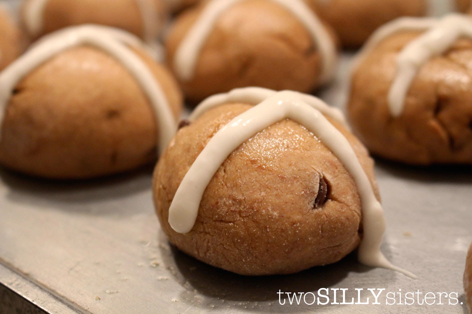 Two Silly Sisters: Gluten Free Hot Cross Buns