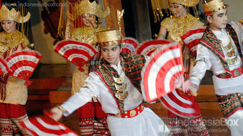 Tarian Daerah di Indonesia beserta Level, Gambar dan Asalnya - ZONA SCM ...