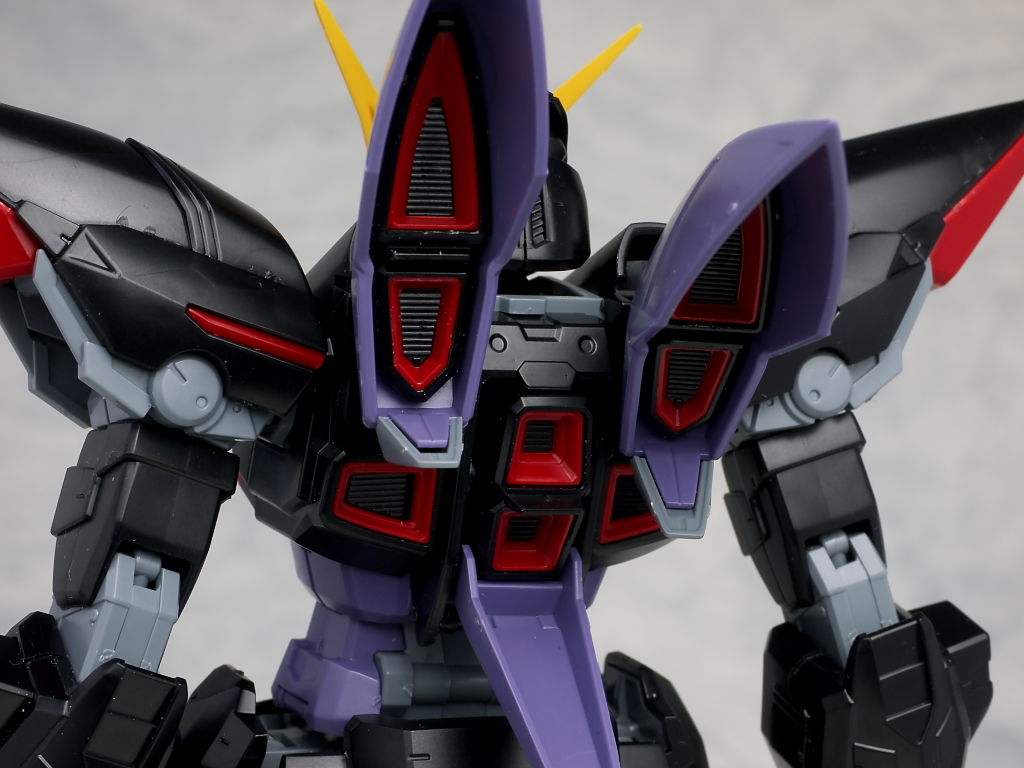 GUNDAM GUY: MG 1/100 Blitz Gundam - Review by Hacchaka