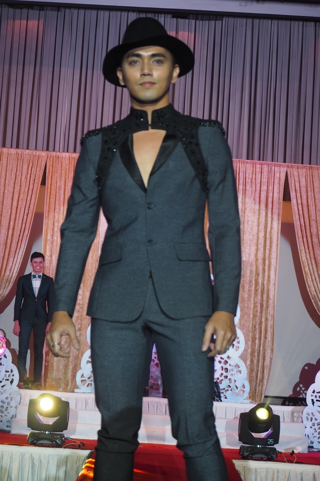 Kee Hua Chee Live!: PART 2---MISS/MR 2 -FACE CONTEST AT FLAMINGO HOTEL ...