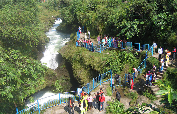 3D Views of Pokhara: David Fall