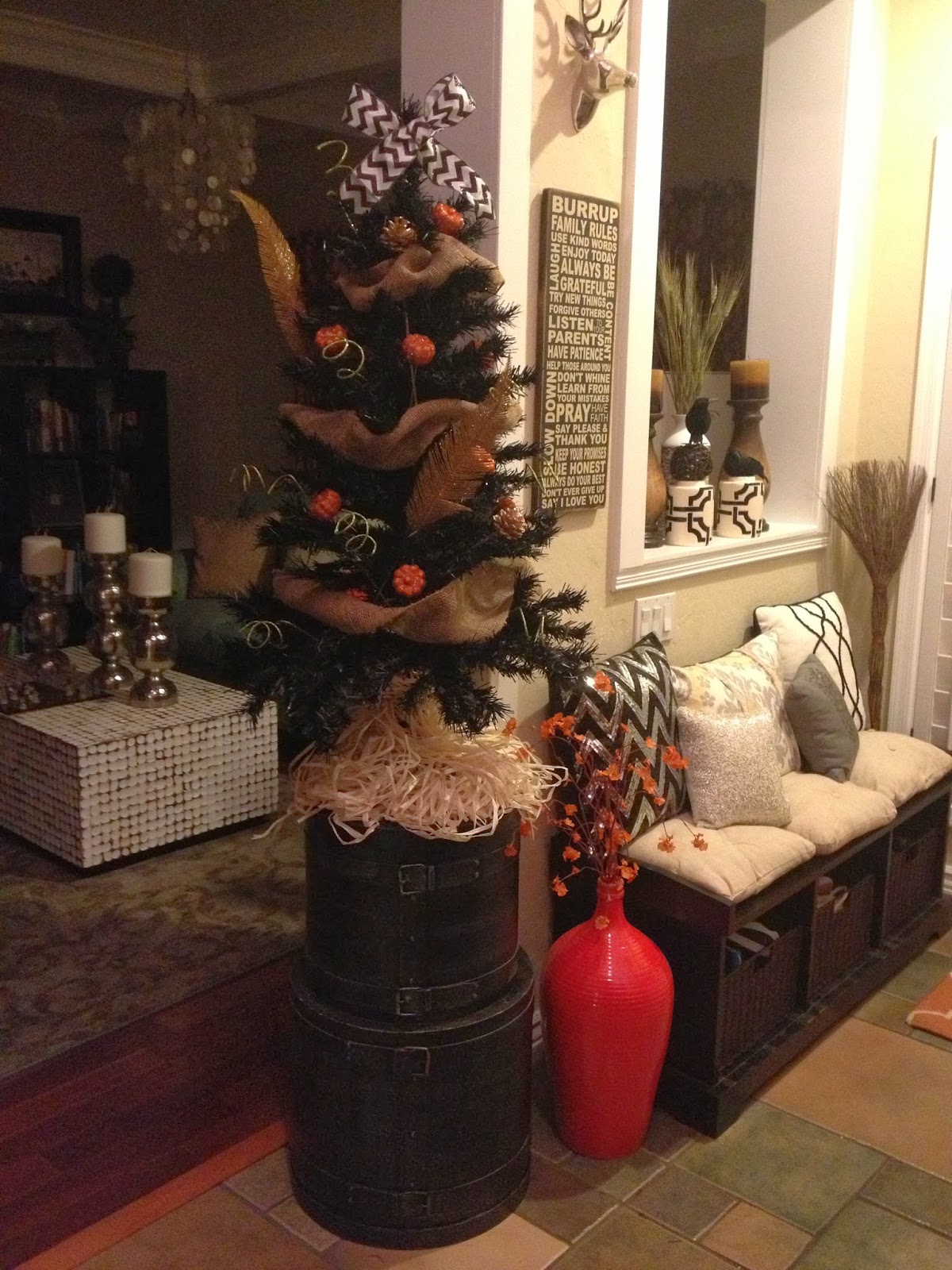 Three Times the Lady: Entryway fall decor