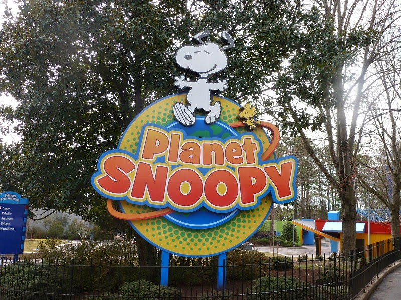 Charlie Brown's Non-Holiday Specials: A visit to Planet Snoopy
