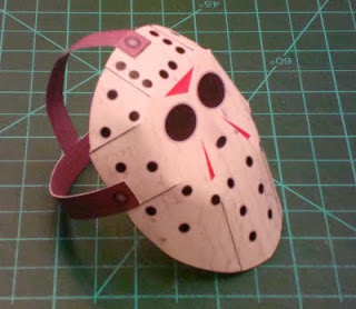 Friday The 13th : Jason Voorhees Mask & Dagger Papercraft | Paperized ...