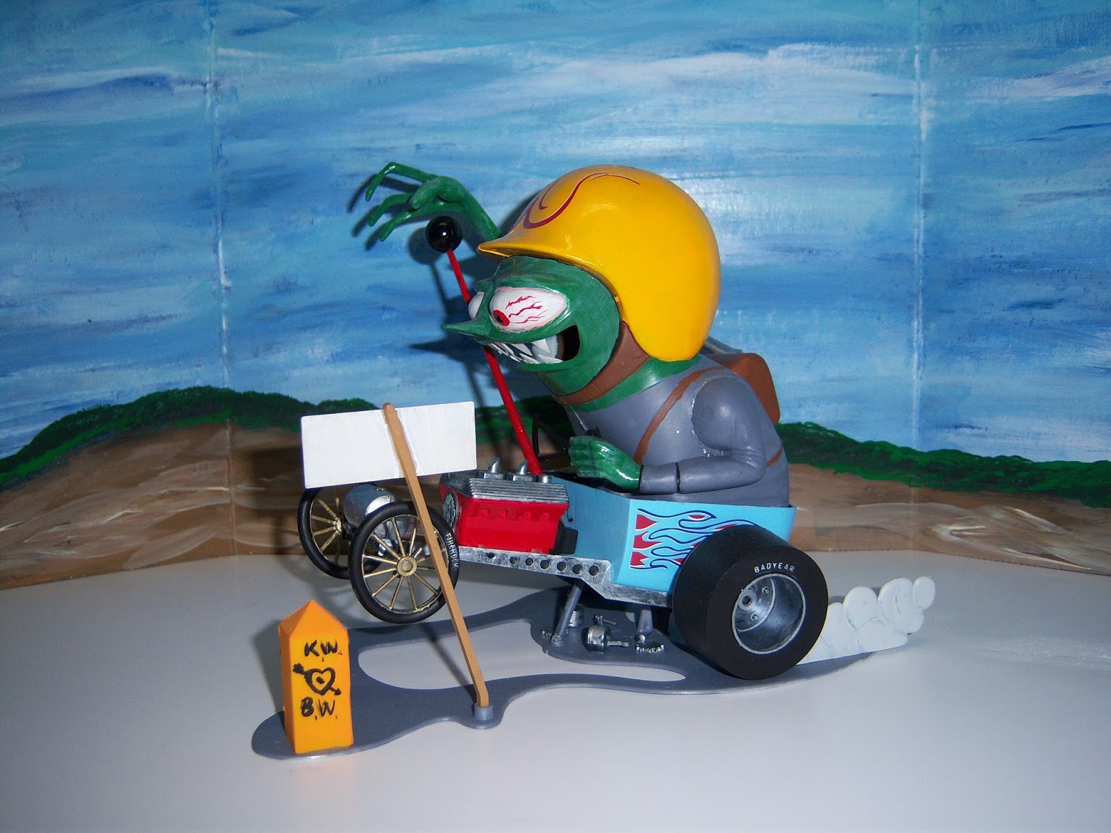 Weird-Ohs: Digger the Way Out Dragster | Weird Fantastic Toy Adventures