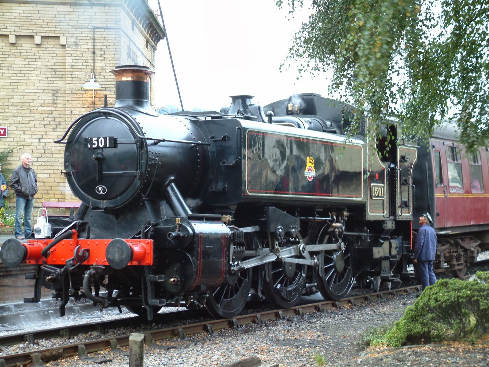 Steam Memories: GWR Panier tank 501 On the KWVR