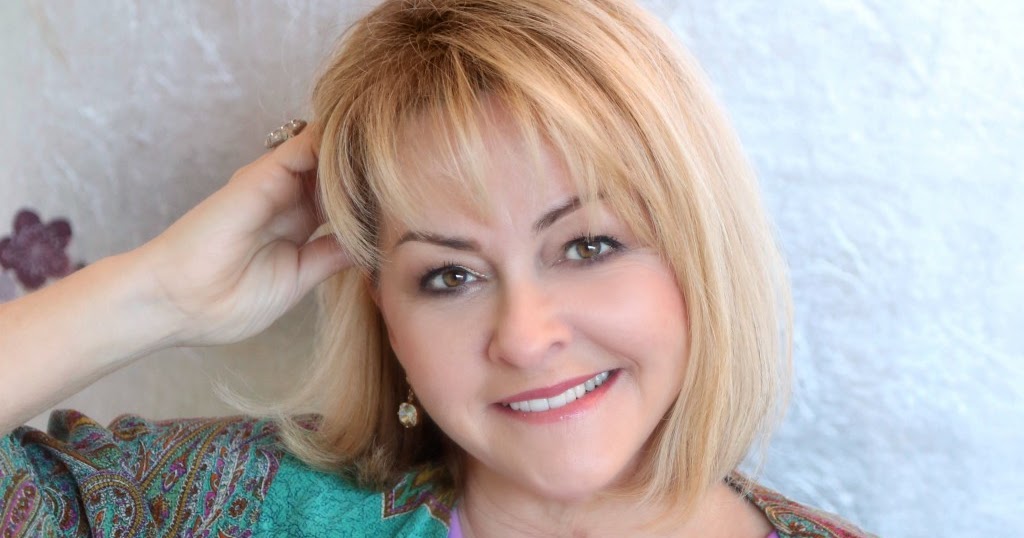 the pink clutch ...: Style It Challenge ... Lisa Mende