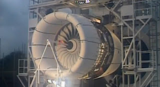 A350 XWB News: Fan blade-off test, probably the most spectacular test ...