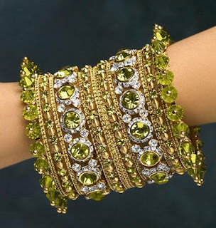 IndianHanger: Traditional Indian Clothes and Jewelry: Indian bangles to ...