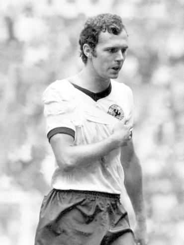 Pin em grandes del balón pie