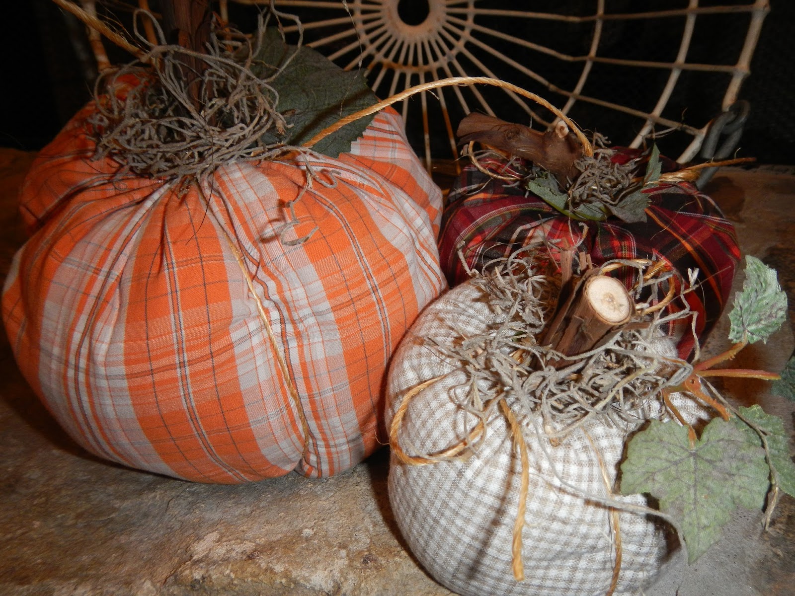 Tymes Past : The Primitive Pumpkin Patch
